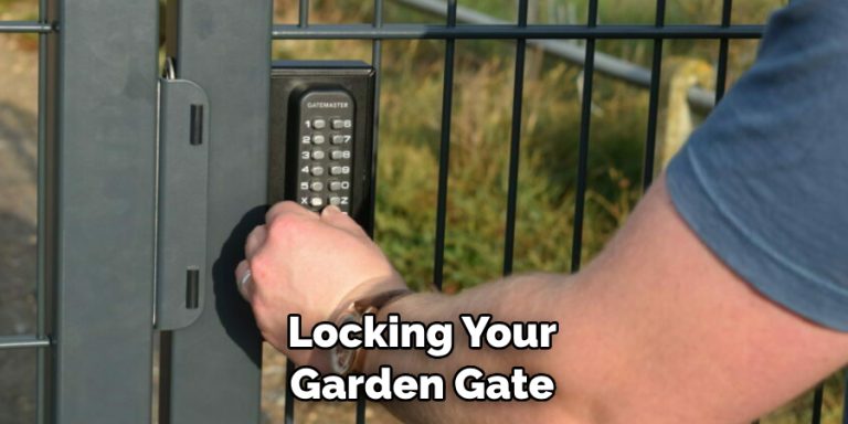 How to Lock a Garden Gate | 5 Easy Steps (2025)